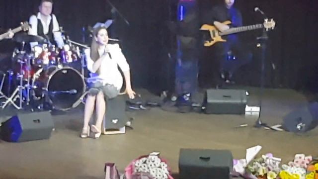 "Очередь за счастьем".Алена ПЕТРОВСКАЯ. "Мой Петербург".