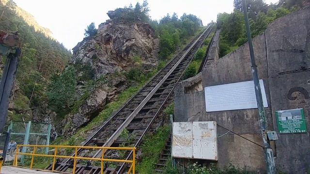 Подъемник в Адыр-Су. Приэльбрусье. Поляна Нарзанов. Минеральная вода из под земли.