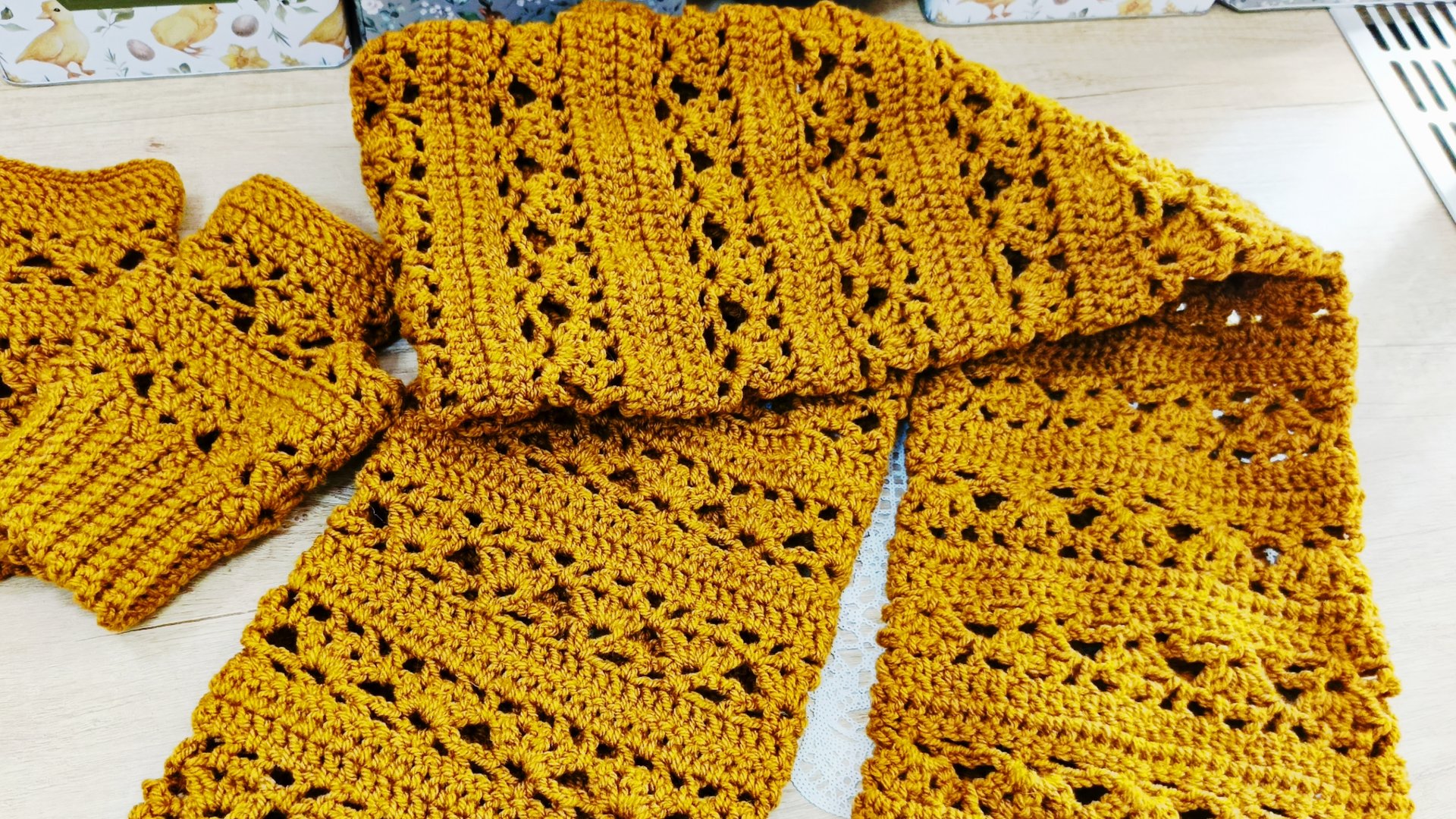 Мастер-класс по вязанию горчичного шарфа с ажурным рисунком.mp4