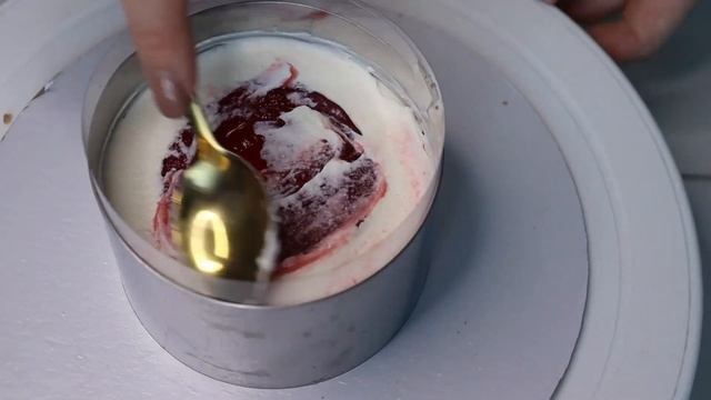 Бенто-торт “Ваниль-клубника”