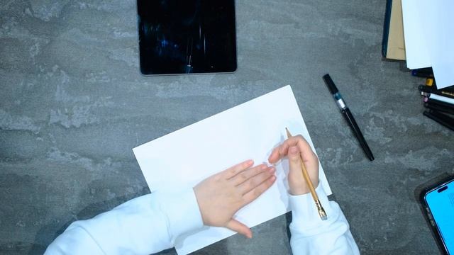 Видеоурок "Объемный курсив: создание пышной курсивной надписи"