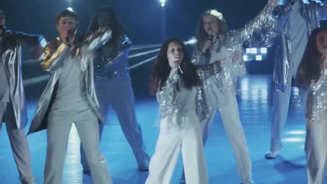 Шоу-группа "Мечта" - Улетай словно птица