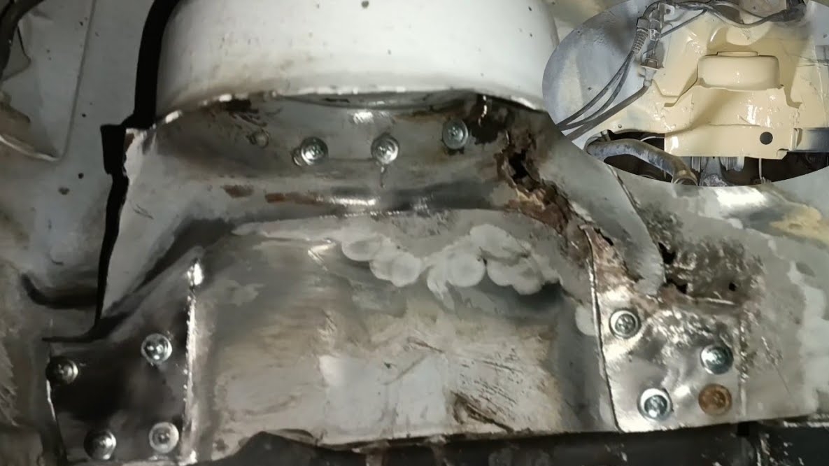 Прикрутил стакан на Саморезы Мерседес W210.Установил Пневмо балоны