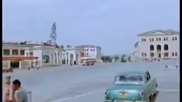 В 50-80-е этот город был Верх-Нейвинск, Свердловск-44. Странно, что в фильме 60-х - он Новоуральск.