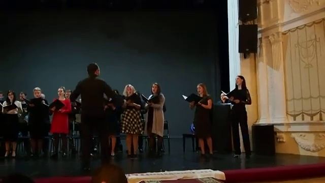 "Прекрасное далеко", урок пения с хором Музыкального театра Карелии