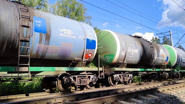 Приветливая бригада электровоза ВЛ10У-350