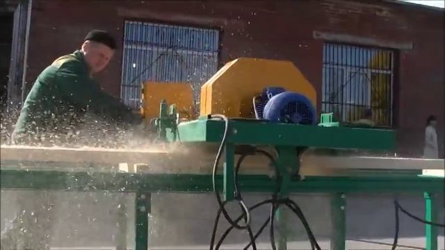 Кромкообрезной двупильный станок   "Тайга К -2"