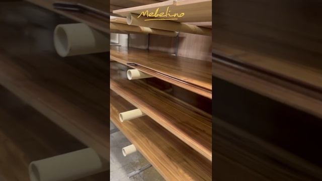 Панели из шпона американского ореха