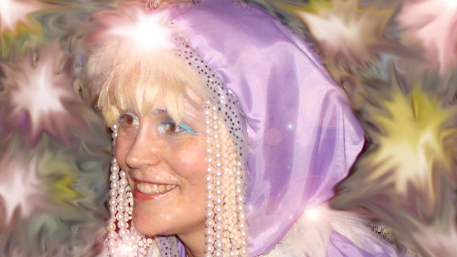 "ПЕСЕНКА ЗИМУШКИ-ЗИМЫ". Слова, музыка, аранжировка и исполнение — Елены Артёменко.