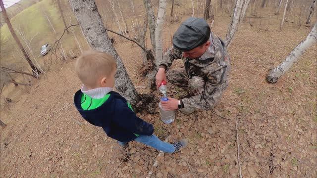 Березовый сок в мае. И в Монголии растут березы! Встреча с птенцом орла на роднике.