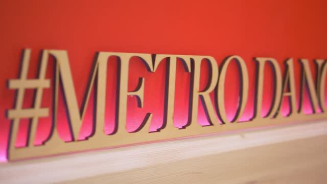 Студия танцев Metro Dance приглашает на занятия