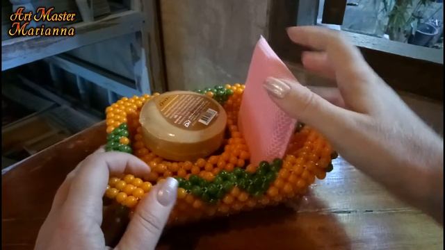 25. Мыльница из бусин и вощеной нити - рассмотрелка