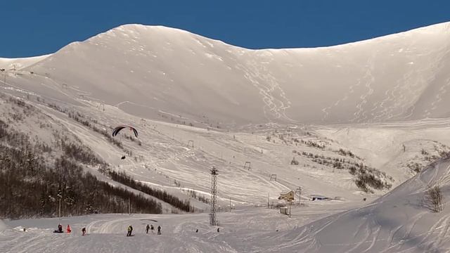 У подножия Северного склона Б. Вудъявра