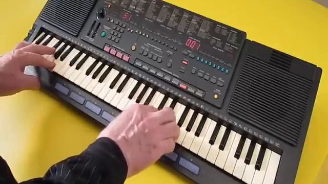 Yamaha PSS-51. Style 01 - Disco.