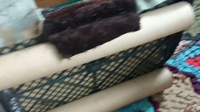 Без затратный вариант сделать лежанку для щенка.