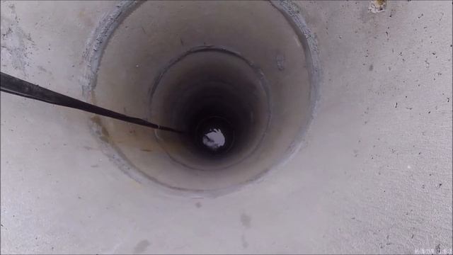 Углубление колодца. Докапываем колодец после ухода воды.