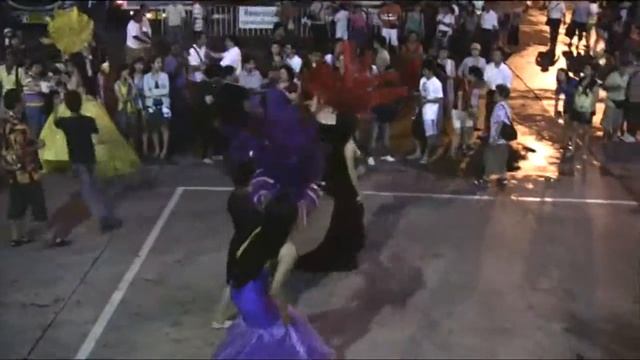 Альказар - шоу, Паттайа. Пред дефиле.