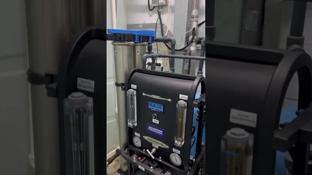 Автомойка с накопительными баками воды и обратным осмосом