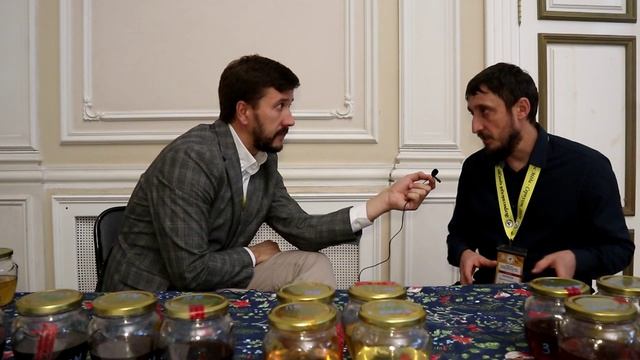 Алтайский пчеловод Владимир Зырянов против кислот, об агротуризме и своей пасеке 200+