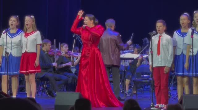 Мне с детства снилась высота Софья Онопченко