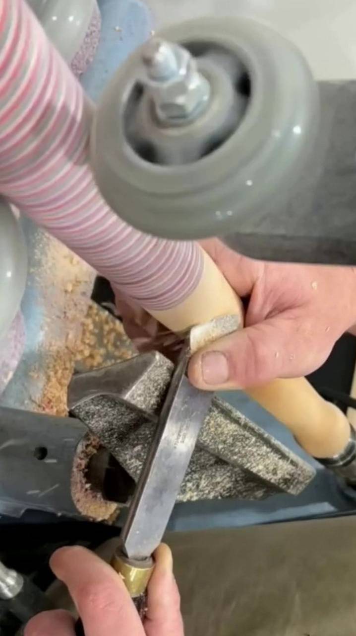 Мастер-класс как сделать/выточить на токарном станке декоративное изделие из дерева своими руками