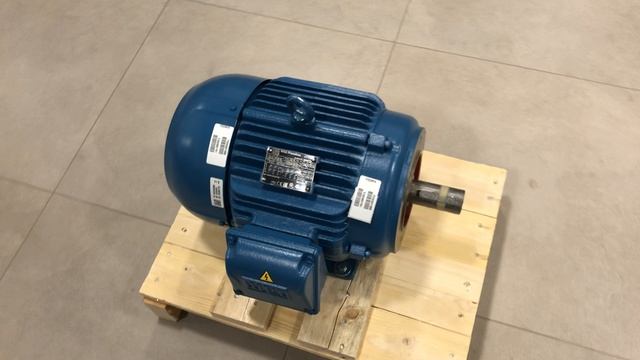 2203031000 Электродвигатель 7,5кВт V400 132S 01