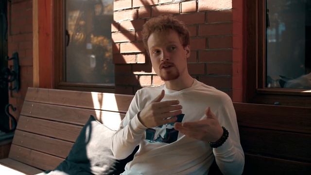 Про ненормальность, искусство и две сферы, куда все хотят попасть. Кино или реклама?