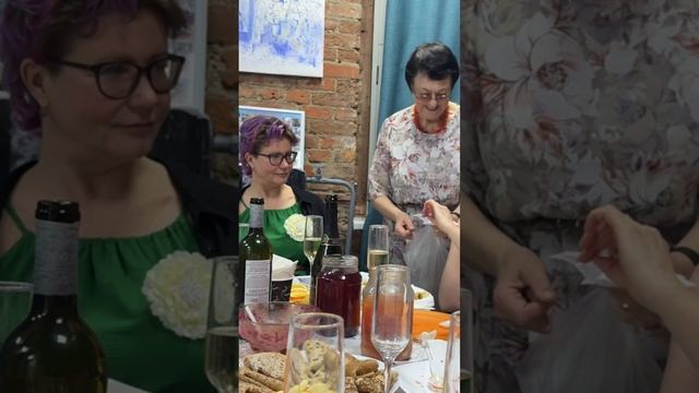 Праздничная вечеринка, посвященная 8 марта