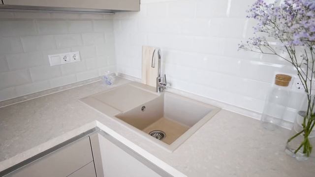 Кухни Мария, румтур: кухня в пастельной гамме