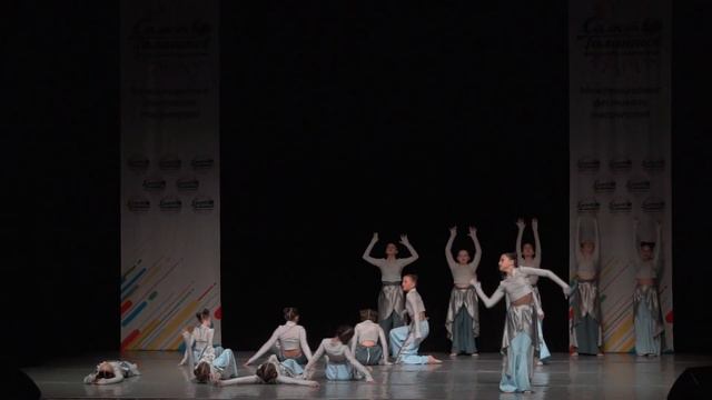 Выступление Аделины, Студия "Грация"  "Небо глазами ветра"