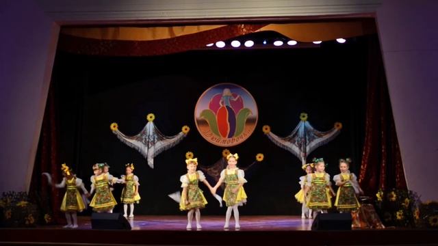 Выступление в ДК Водник 26.11.2017 Кадриль