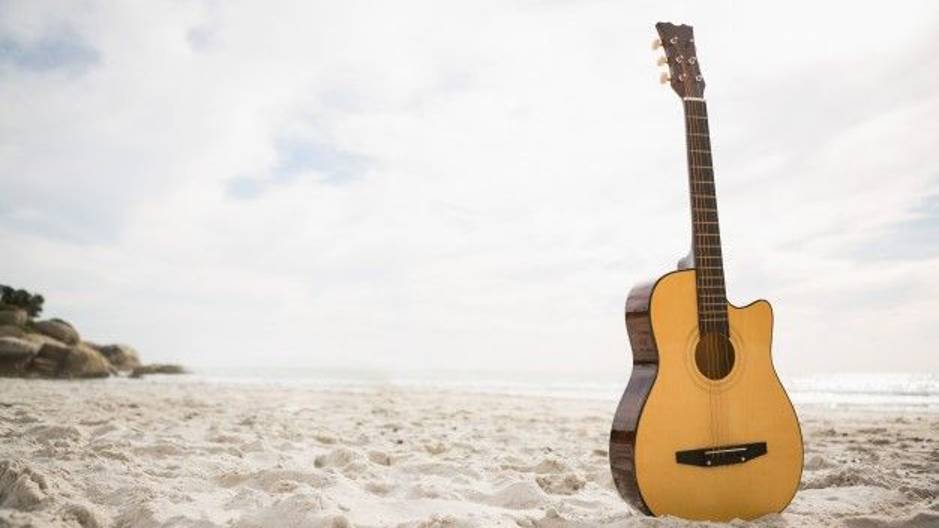 Александр Щербина:"ДРУГИЕ БЕРЕГА". Бэк-вокал— Елены Артёменко. Запись — лето, 1998 года.