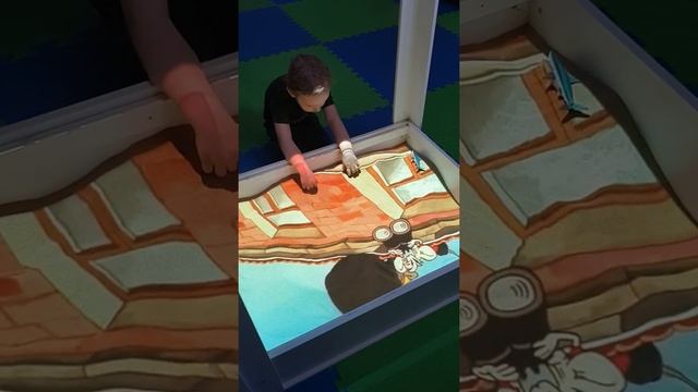 Интерактивная песочница. Мультики.