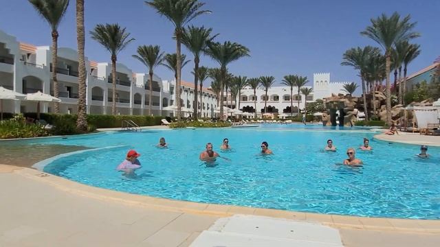 Baron Palms. Бар, бассейн, аквааэробика