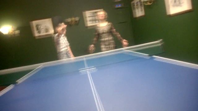 Смартфон Nokia N73 за место ракетки .