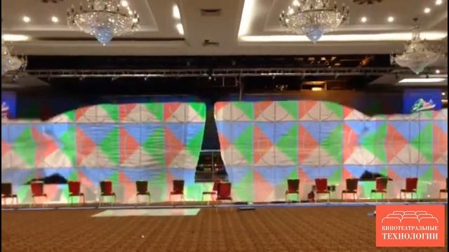 Всасывающийся занавес кабуки