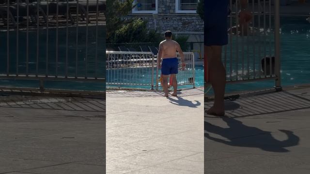 Счастливым быть просто