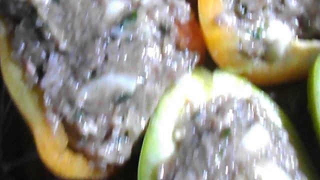 DSCN7875Мои полуфабрикаты для заморозки.Половинки перца фаршированные фаршем