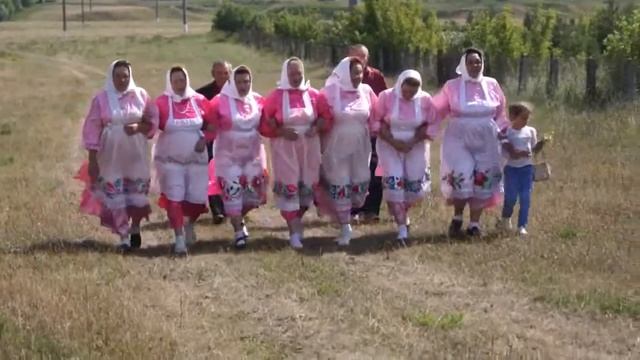 Обряд «Вăйă прахни» в д. Тоскаево 13 июля 2014 года