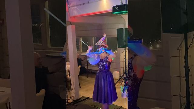 Фокус с мыльными пузырями от праздничное агентства Короли Веселья