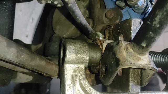 хёндай соната, замена сайлентблока задней цапфы,почти без разборо. #ключна17