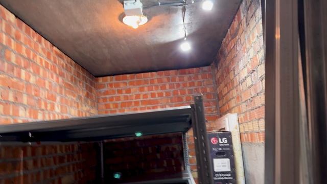 Замена полок в кладовке