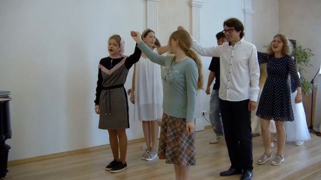 Игра "Ручеек" с правилами на итальянском языке