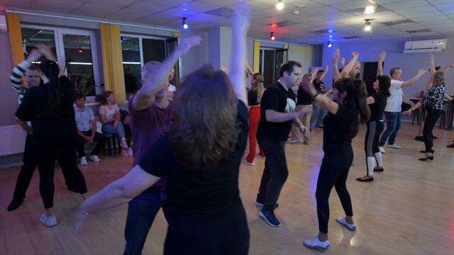 Бачата. Занятия в школе танцев PALLADIUM (15.10.2024)