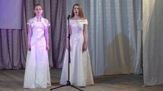 Ночь тиха, ночь свята.#насвяткипоемколядки