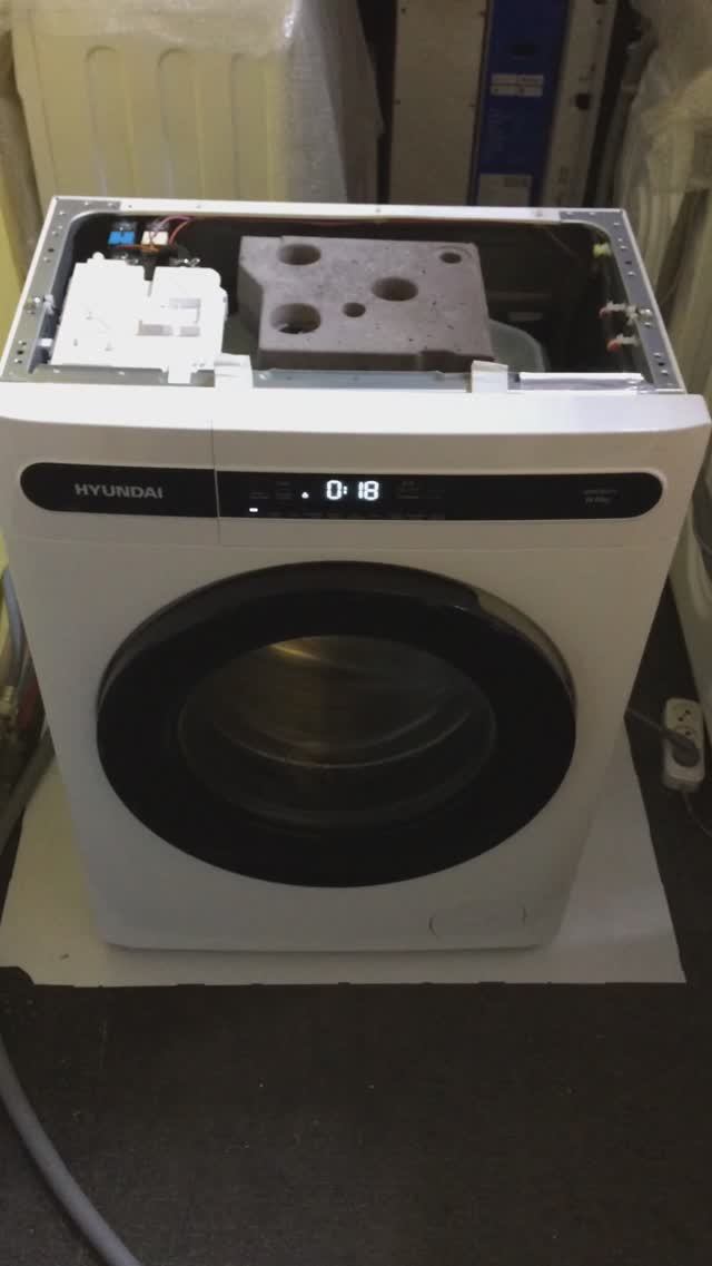 HYUNDAI WME8410 - Посторонний шум на отжиме