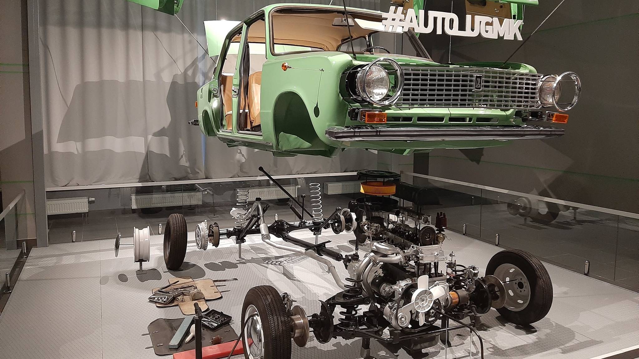 Все тачки мира Музей автомобильной техники УГМК Верхняя Пышма смотреть до конца! 👍