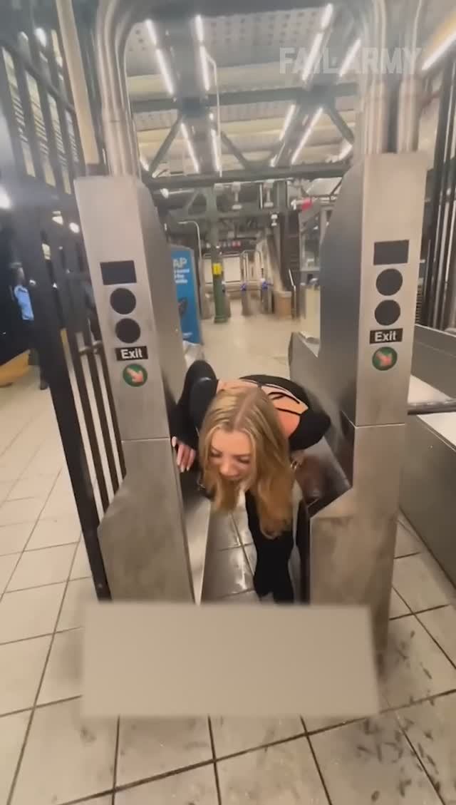 Красивые Девушки Терпят 2024 неудачи Компиляция Сборник