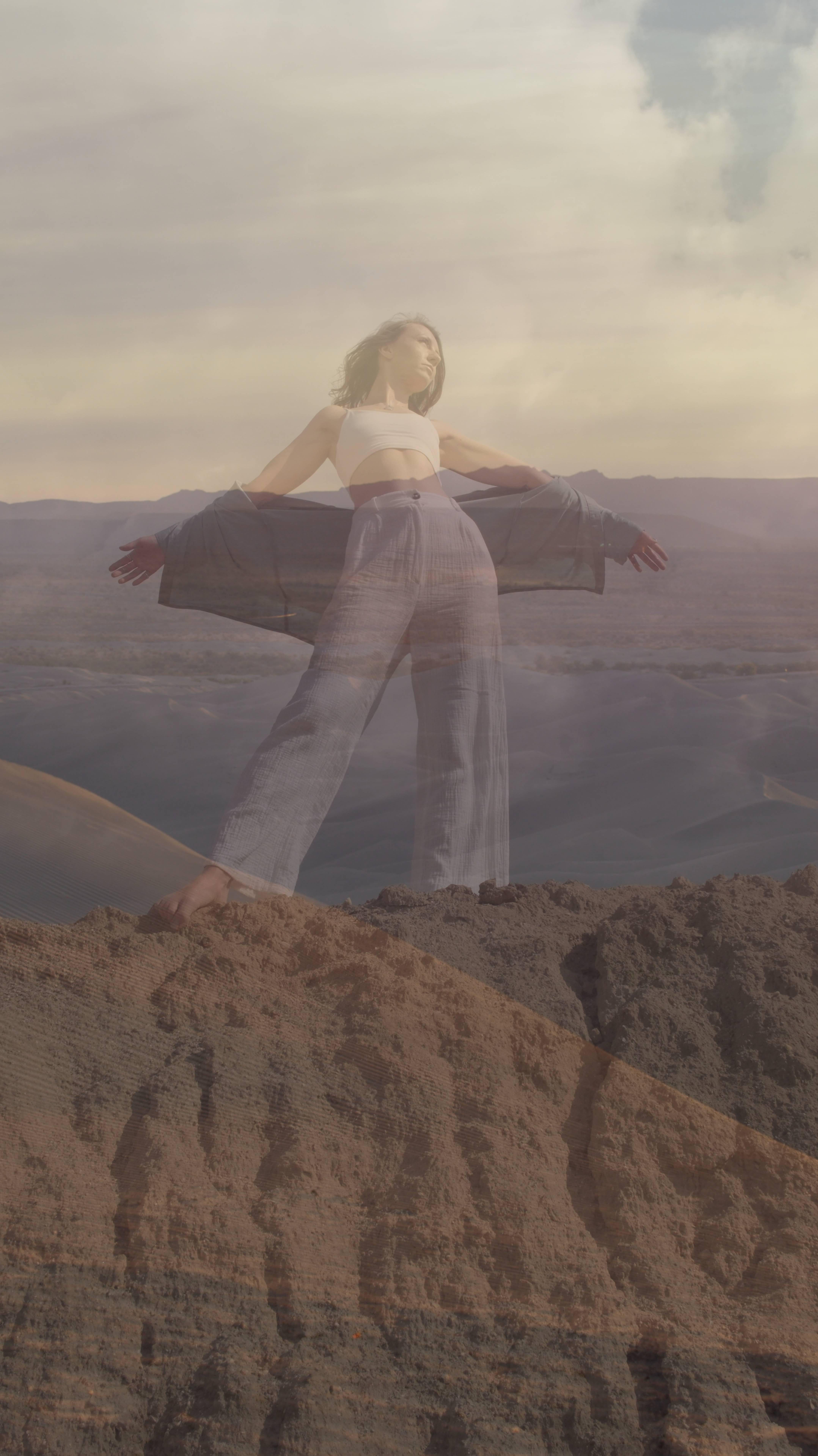 Сниппет  к песне "Ветер"
Автор и Исполнитель песни Вика Севастьянова