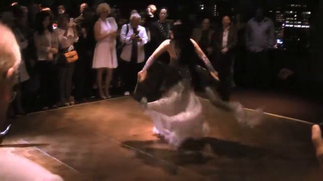 Tanna Valentine -  belly dance with fan veils improvisation , New York City